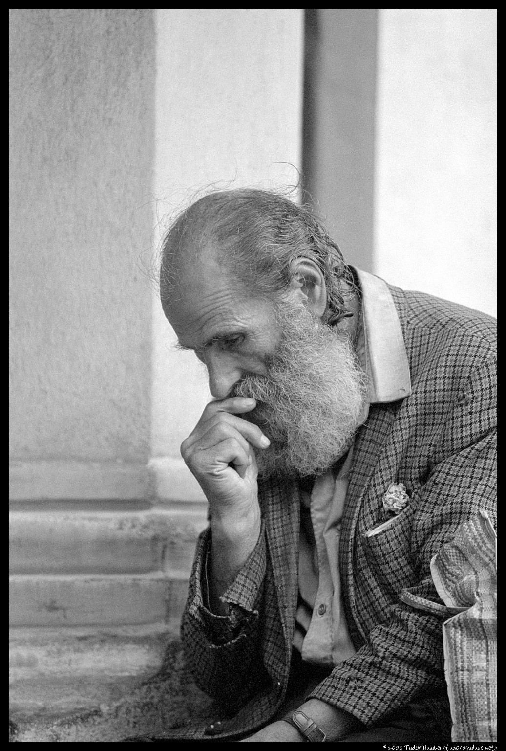 A Different Drummer: The death of a forgotten man: a poem from the ...